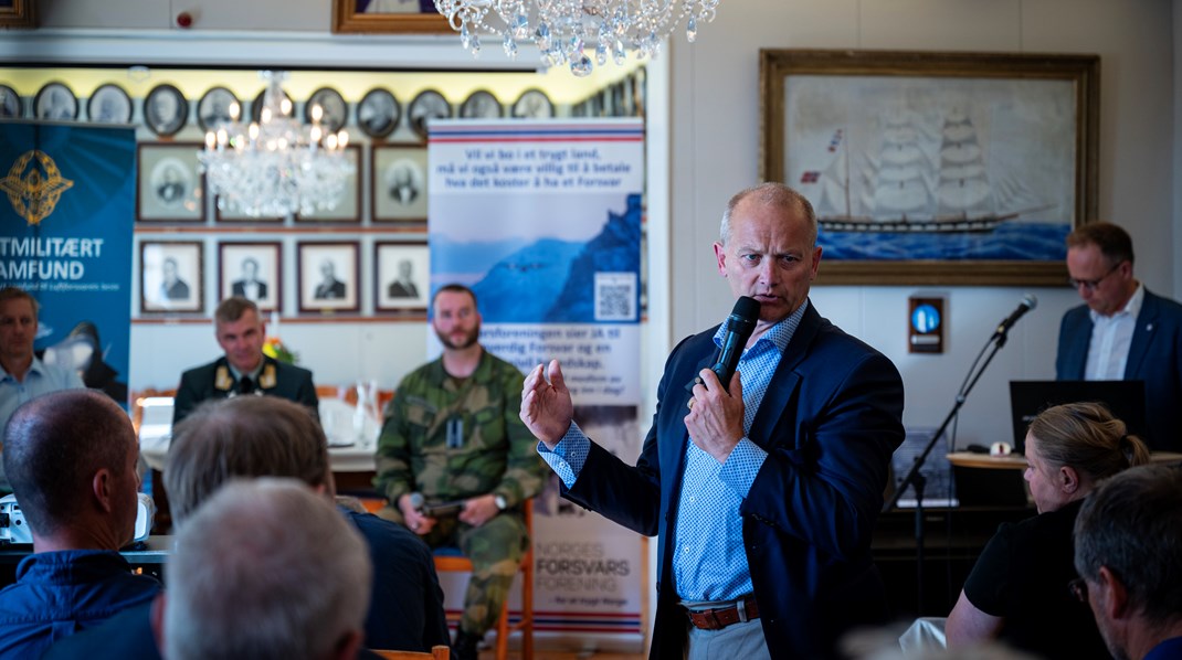 Gjermund Eide flytter til Norge og slutter i Forsvaret - Altinget