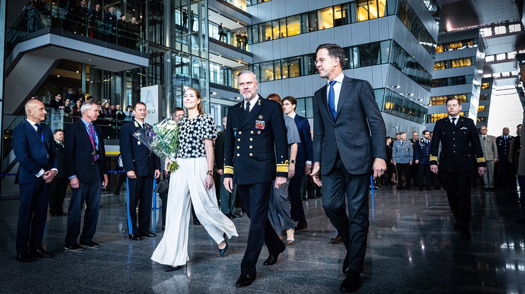 Nato-topp Rob Bauer går av - Altinget